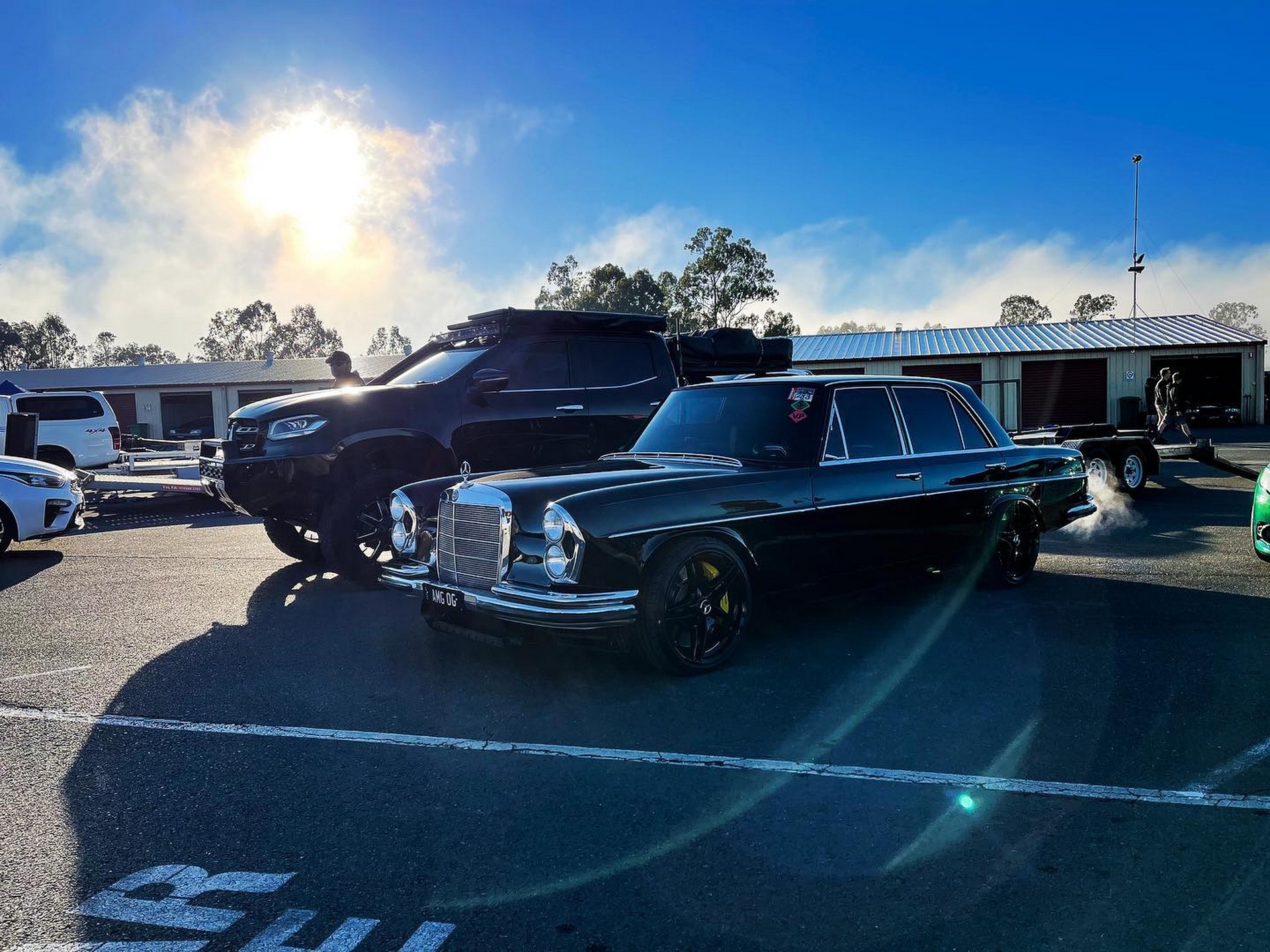 Старый Mercedes S-Class превратили в безумный хот-род | ТопЖир