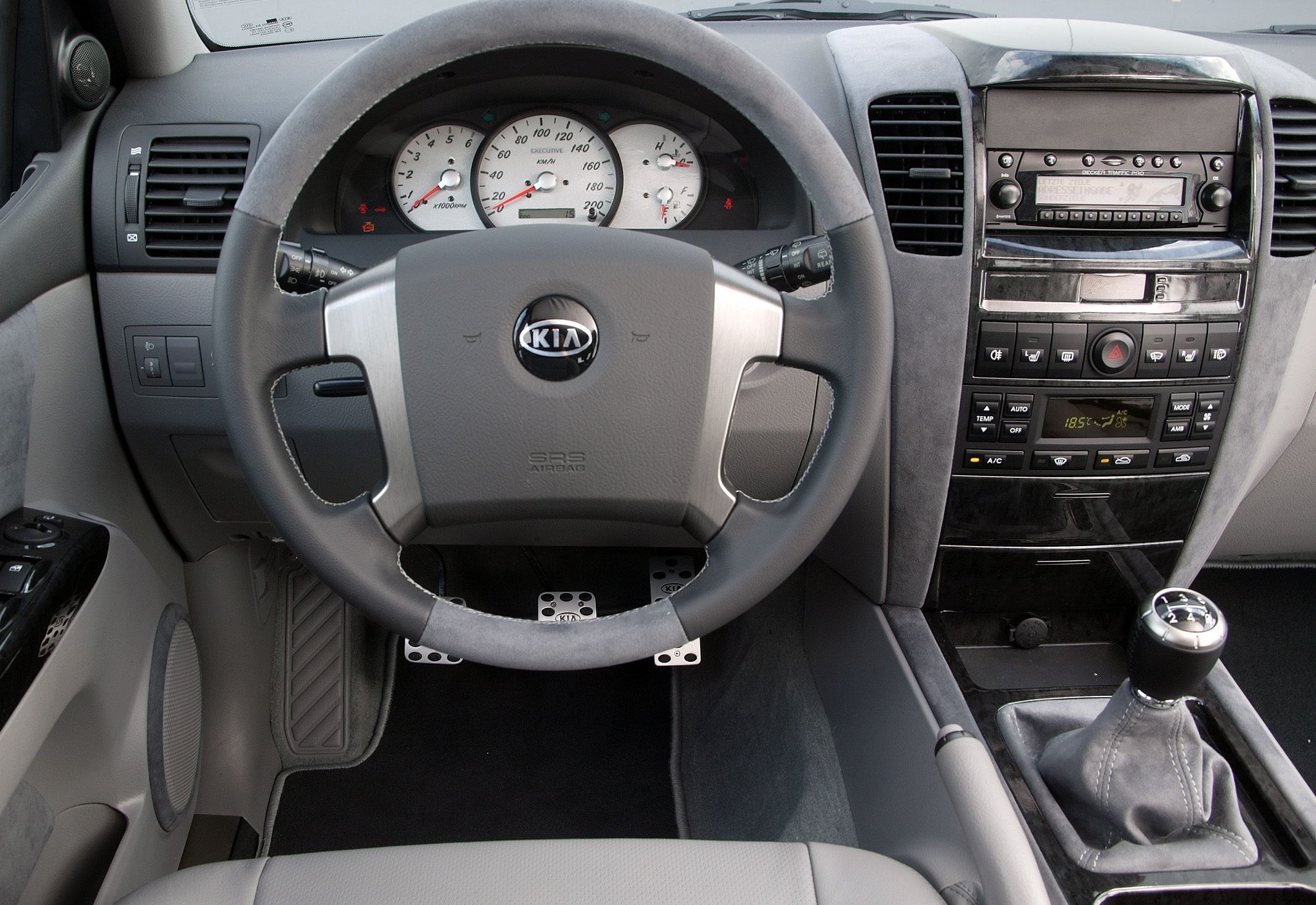 Невзрачный, но эксклюзивный: один из 180-ти Kia от Brabus в Украине ...