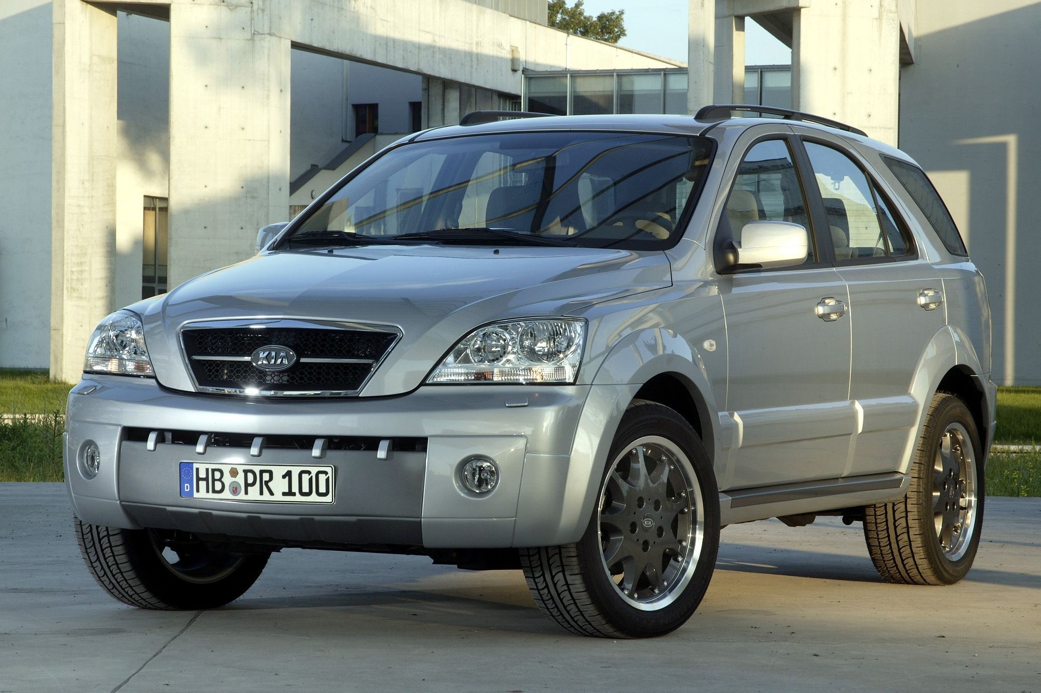 Невзрачный, но эксклюзивный: один из 180-ти Kia от Brabus в Украине ...