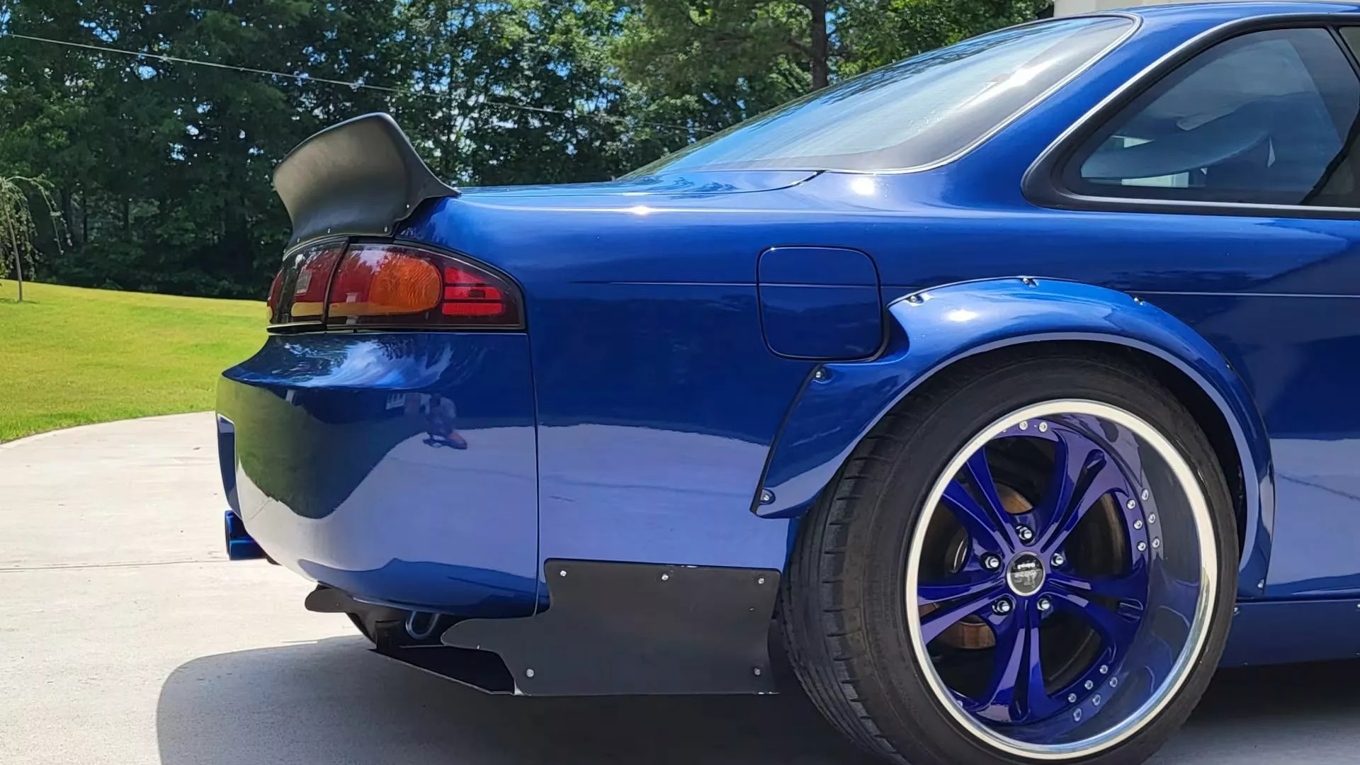 Legendary Nissan Silvia S14 transformed into a muscle car and put up ...