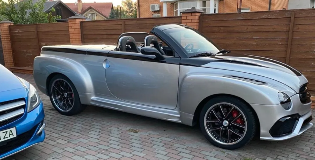 Two-in-One for Ukraine’s Car Market: 500-horsepower 2005 Chevrolet SSR ...